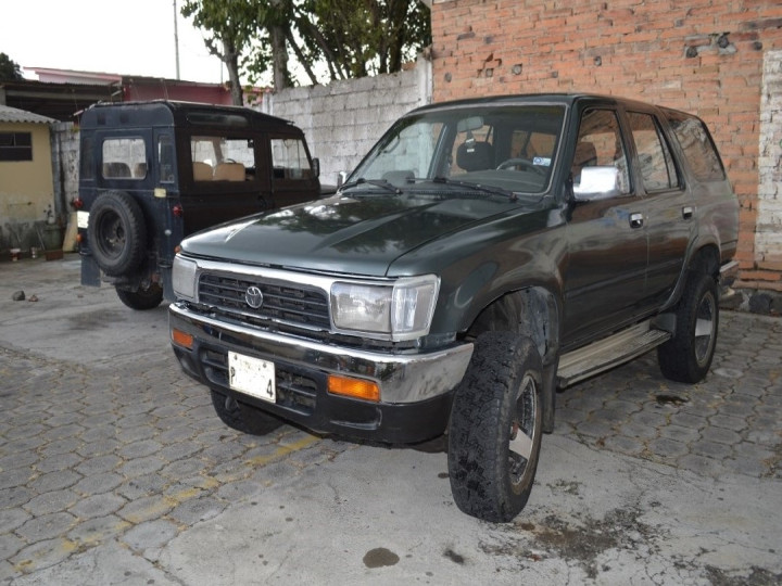 1993 Toyota 4Runner under 170,000 Miles | CarAgencia