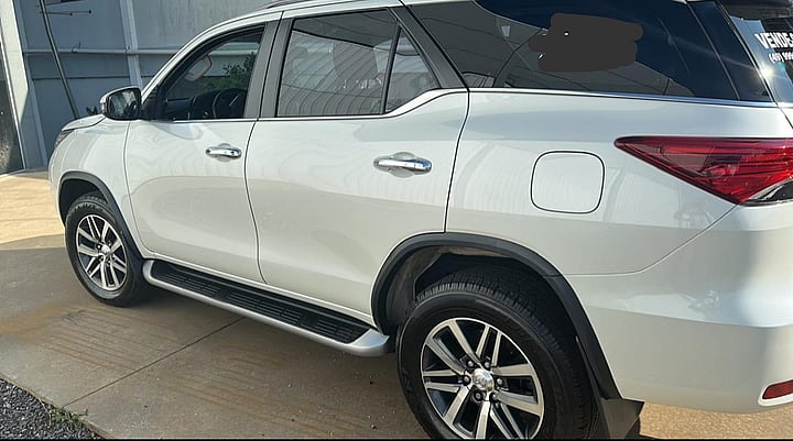 2020 Toyota Hilux 3 under 32,000 Miles | CarAgencia