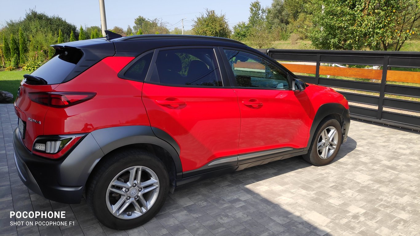 2020 Hyundai Kona in Poland under 49,000 Miles | CarAgencia