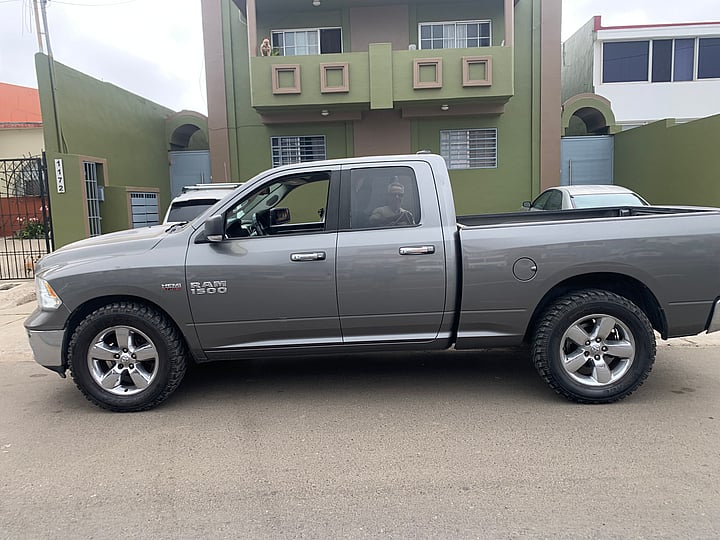 2013 Dodge Ram 3 under 93,000 Miles | CarAgencia