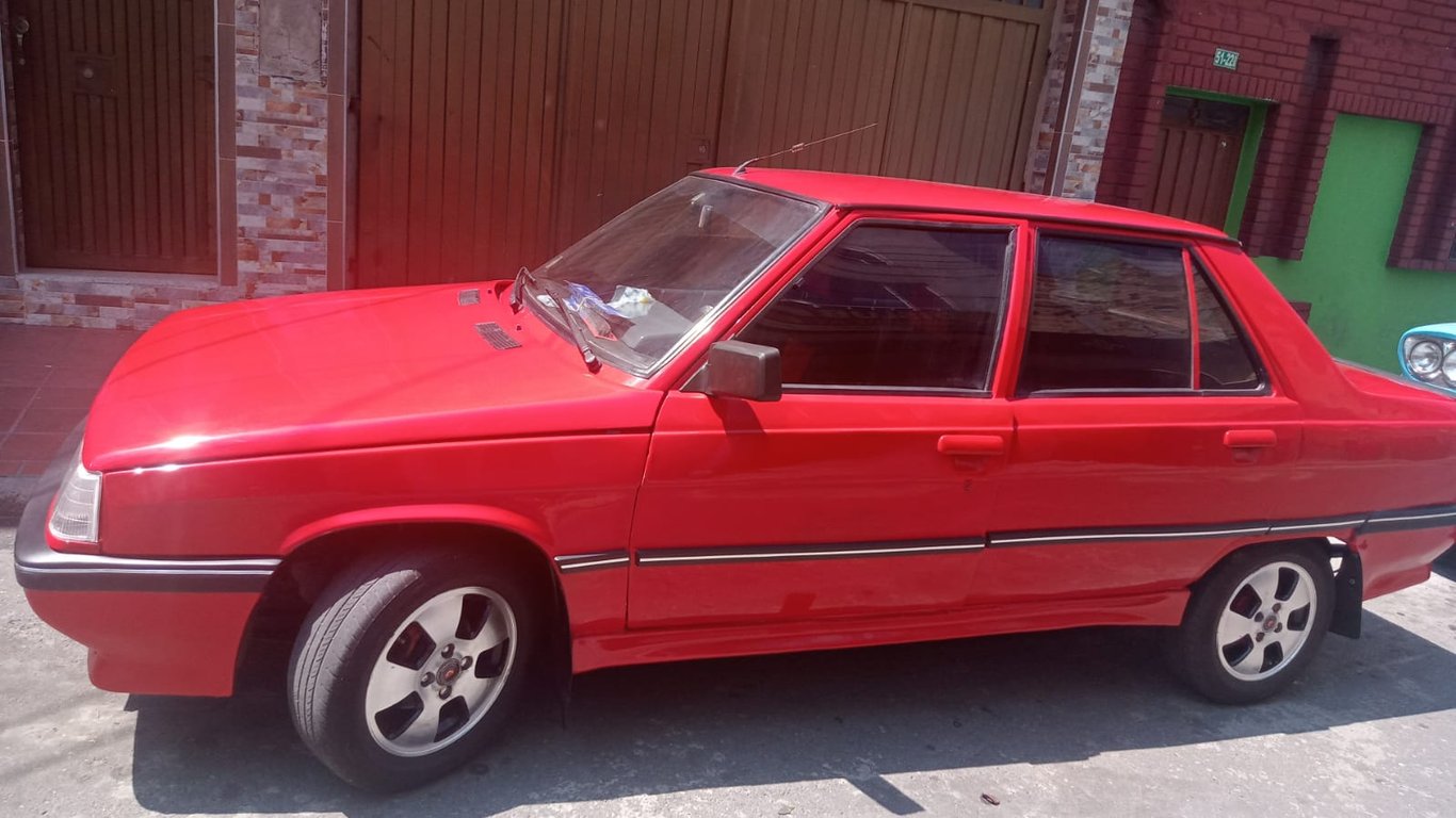 1988 Renault 9 9 under -1 Miles | CarAgencia