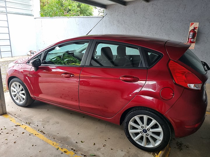 2019 Ford Fiesta 2 sob 70,000 Milhas BR | CarAgencia