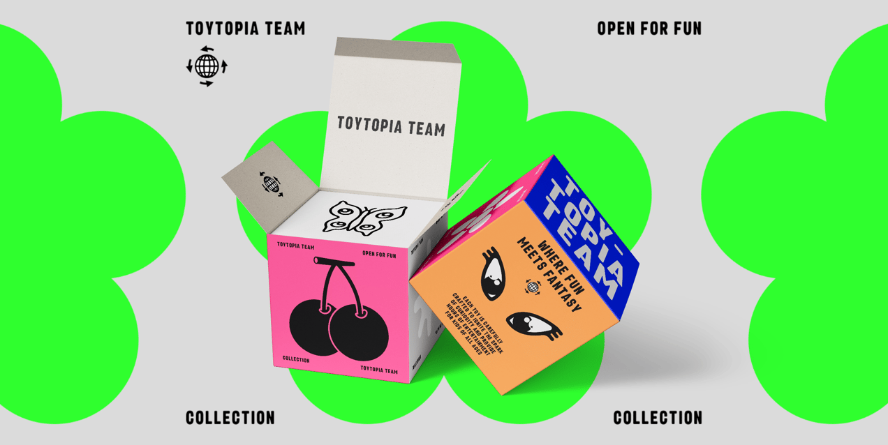 Free Box 3D mockup. Create presentations using Online Mockup Generator.