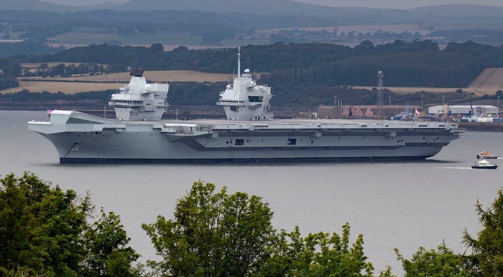HMS Queen Elizabeth returns to Rosyth - The Edinburgh Reporter