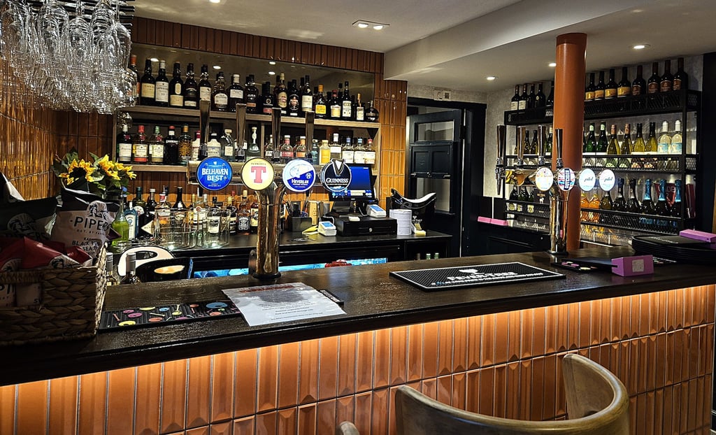 Gee up for Balerno's Grey Horse pub is complete - The Edinburgh Reporter