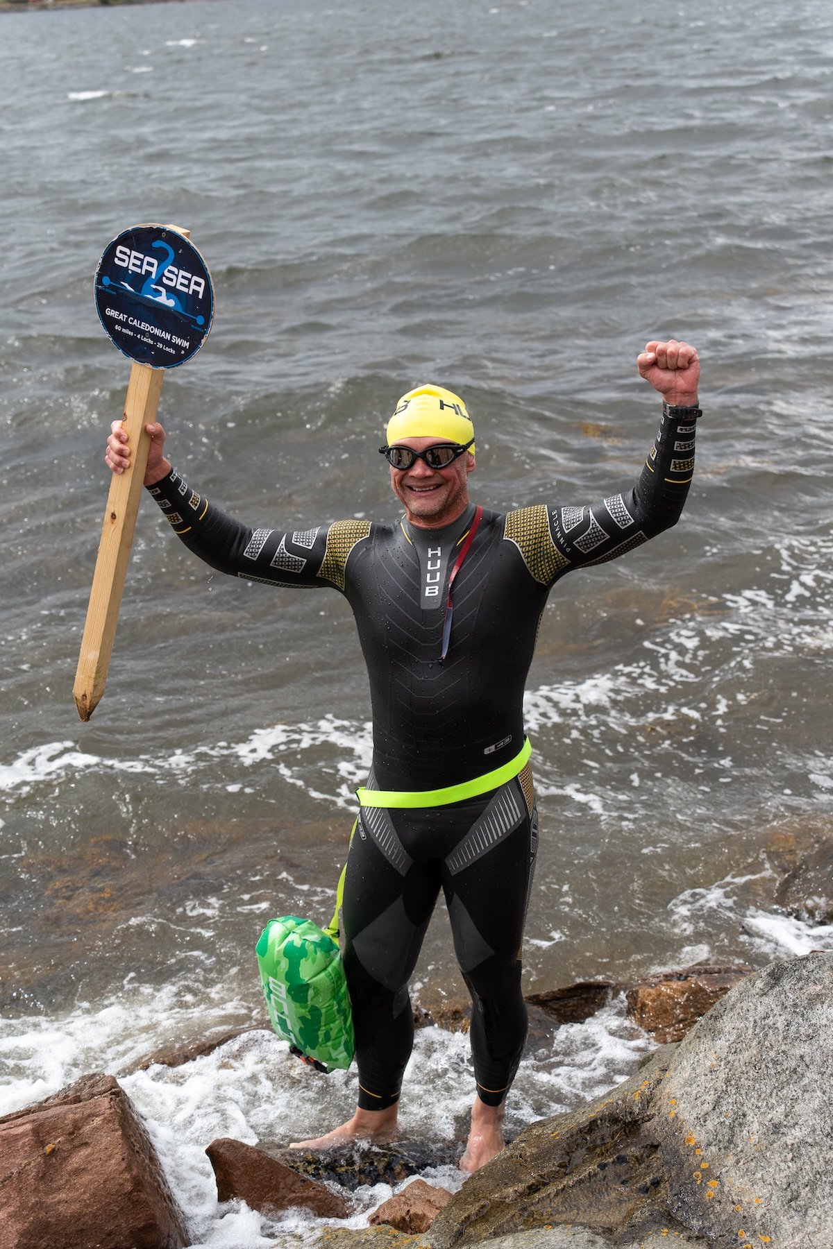 Sinky or swim? Iain conquers canal challenge - The Edinburgh Reporter