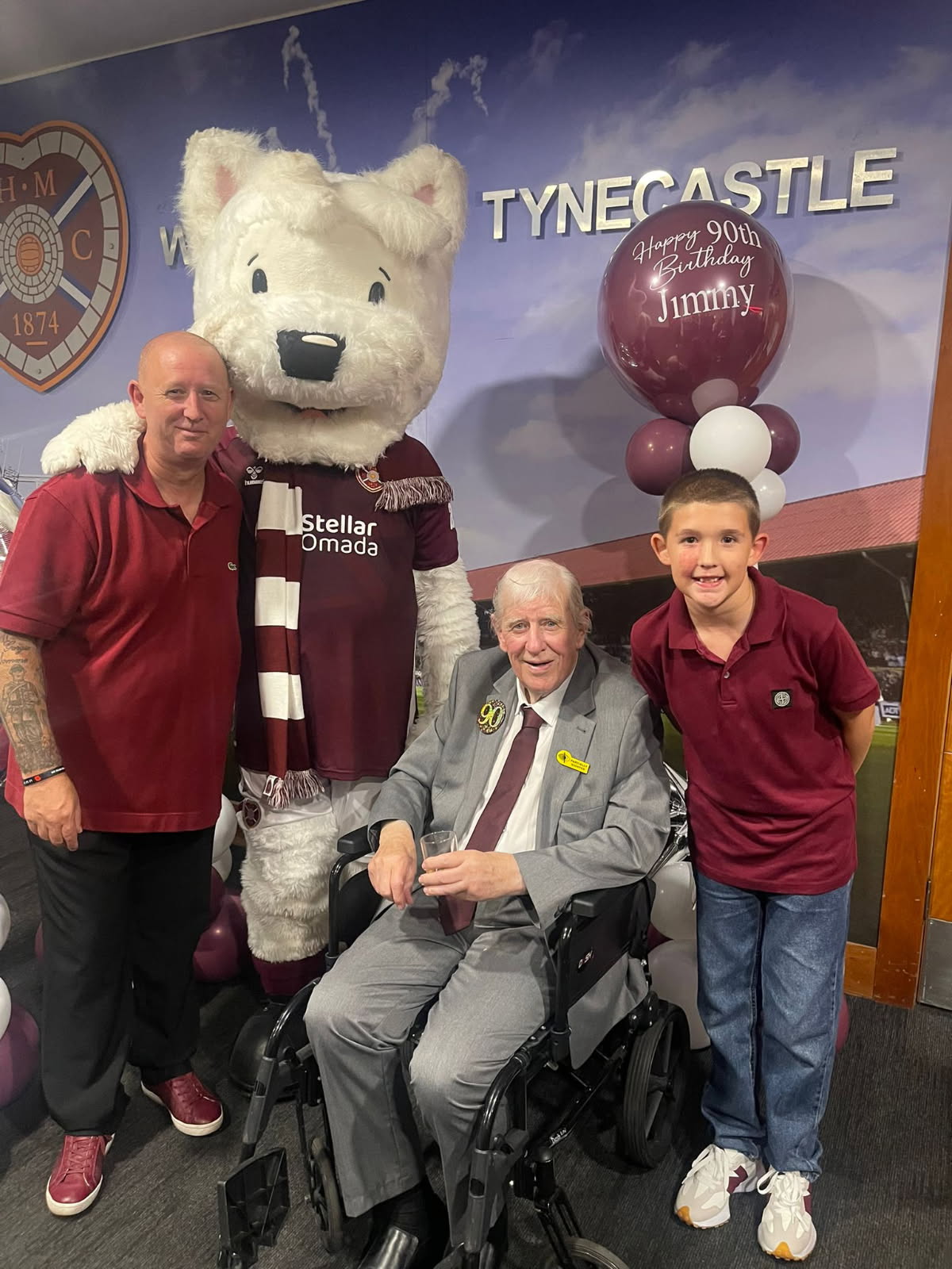 Hearts fan Jimmy, 90, hails "genius" Hamilton best ever - The Edinburgh ...