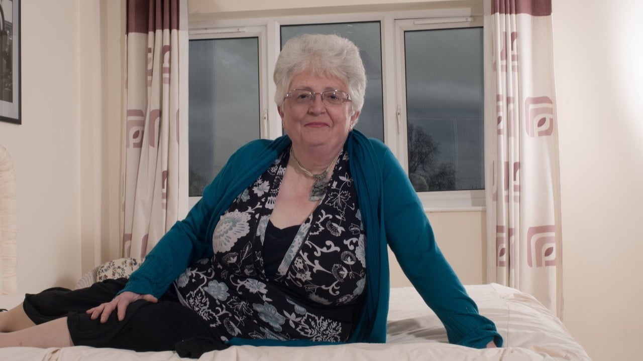 Caroline Vee: 72-Year-Old Former Christian Florist Shocks This Morning ...