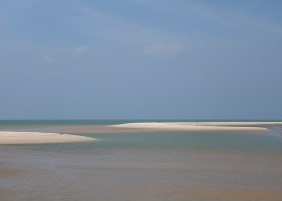 Adams Bridge kite spot in Mannar - kitesurfing Sri Lanka
