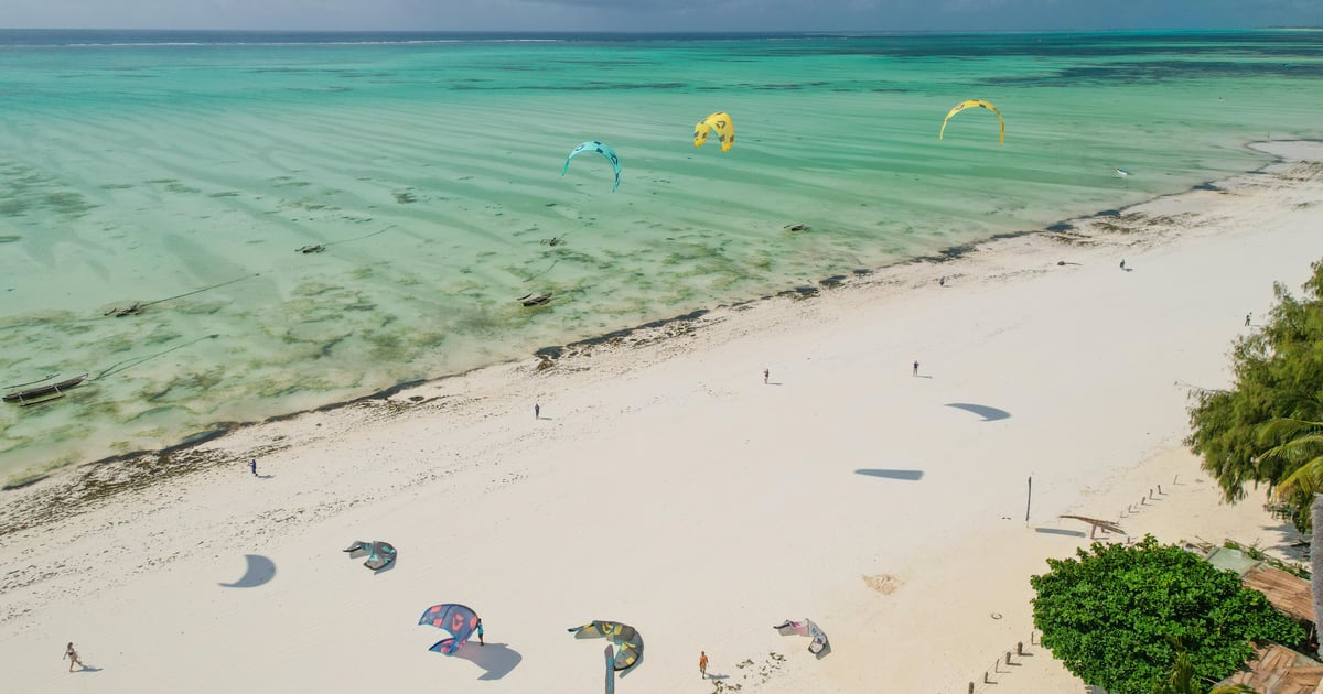 Paje Beach Kitesurfing: African Waves Adventure