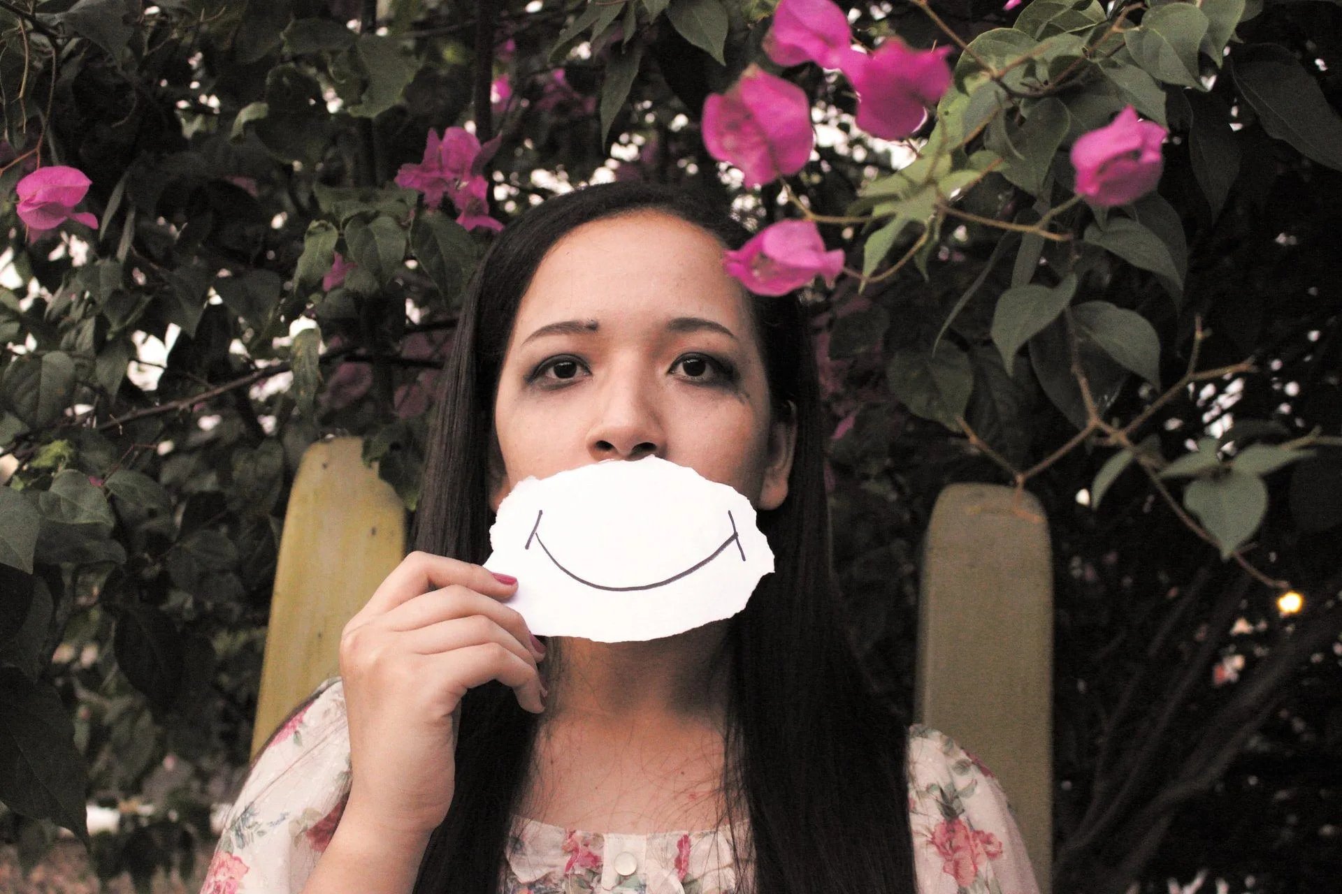 What Is Smiling Depression? - Longevity LIVE
