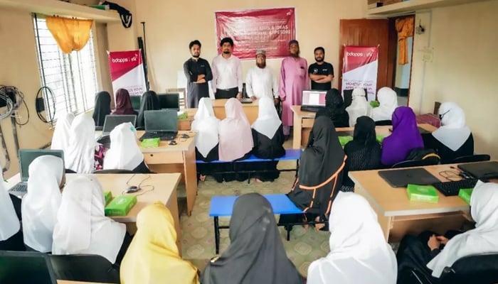 BDapps launches 'Project Nisa' to empower Madrasa girls with techn
