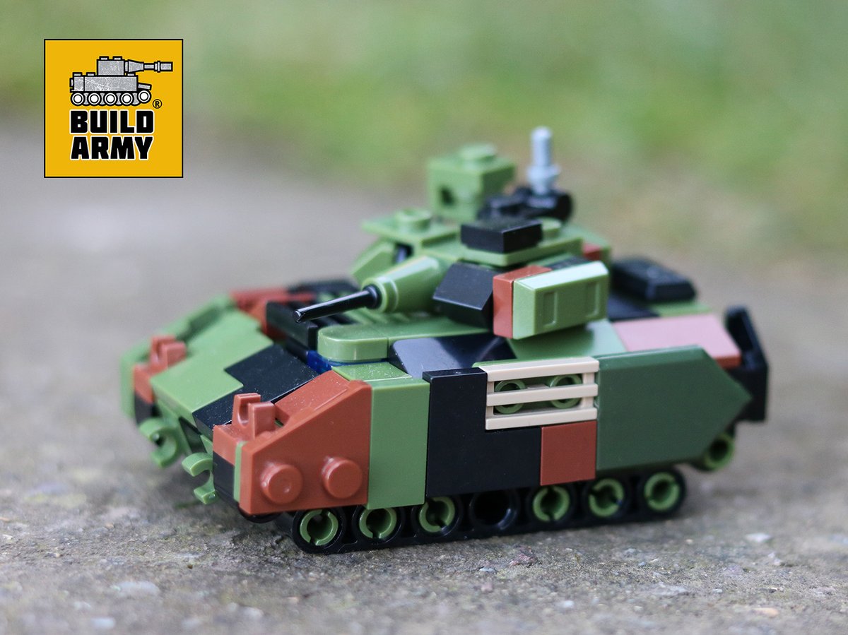 Buildarmy Bradley IFV Camouflage Micro Modern Tank Model