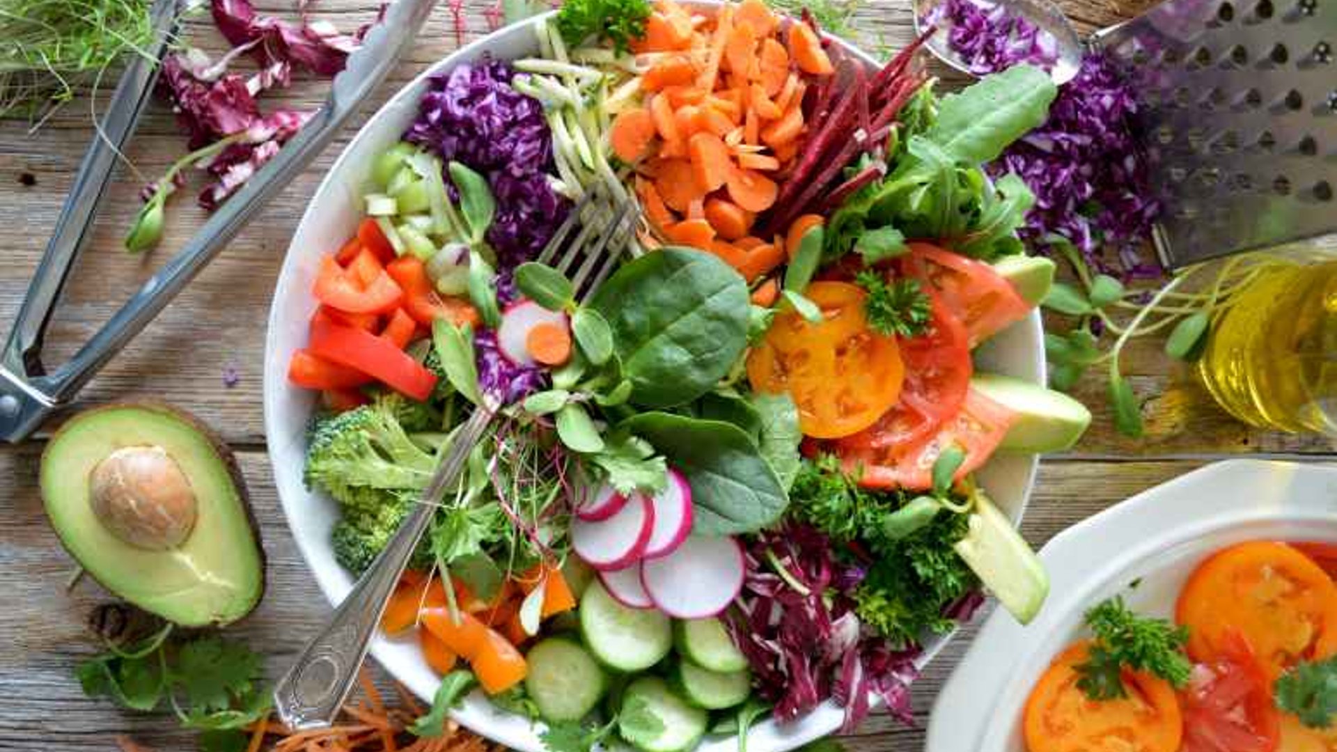 Essen bestellen — Liefern lassen oder zum Mitnehmen — DeliverOne