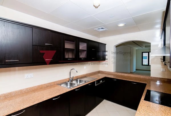 16 Apartments for Rent in Tower 14, Porto Arabia, The Pearl, Doha ...