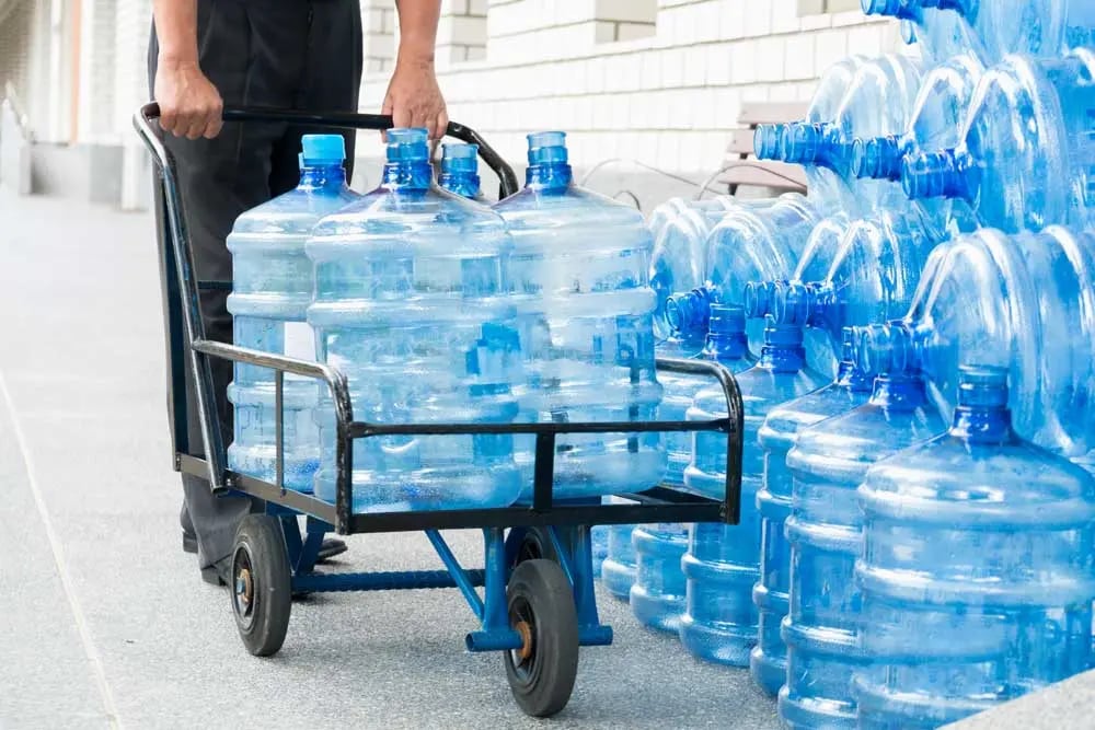 Top 10 Mineral Water Supplier Companies in Qatar | Saakin.qa