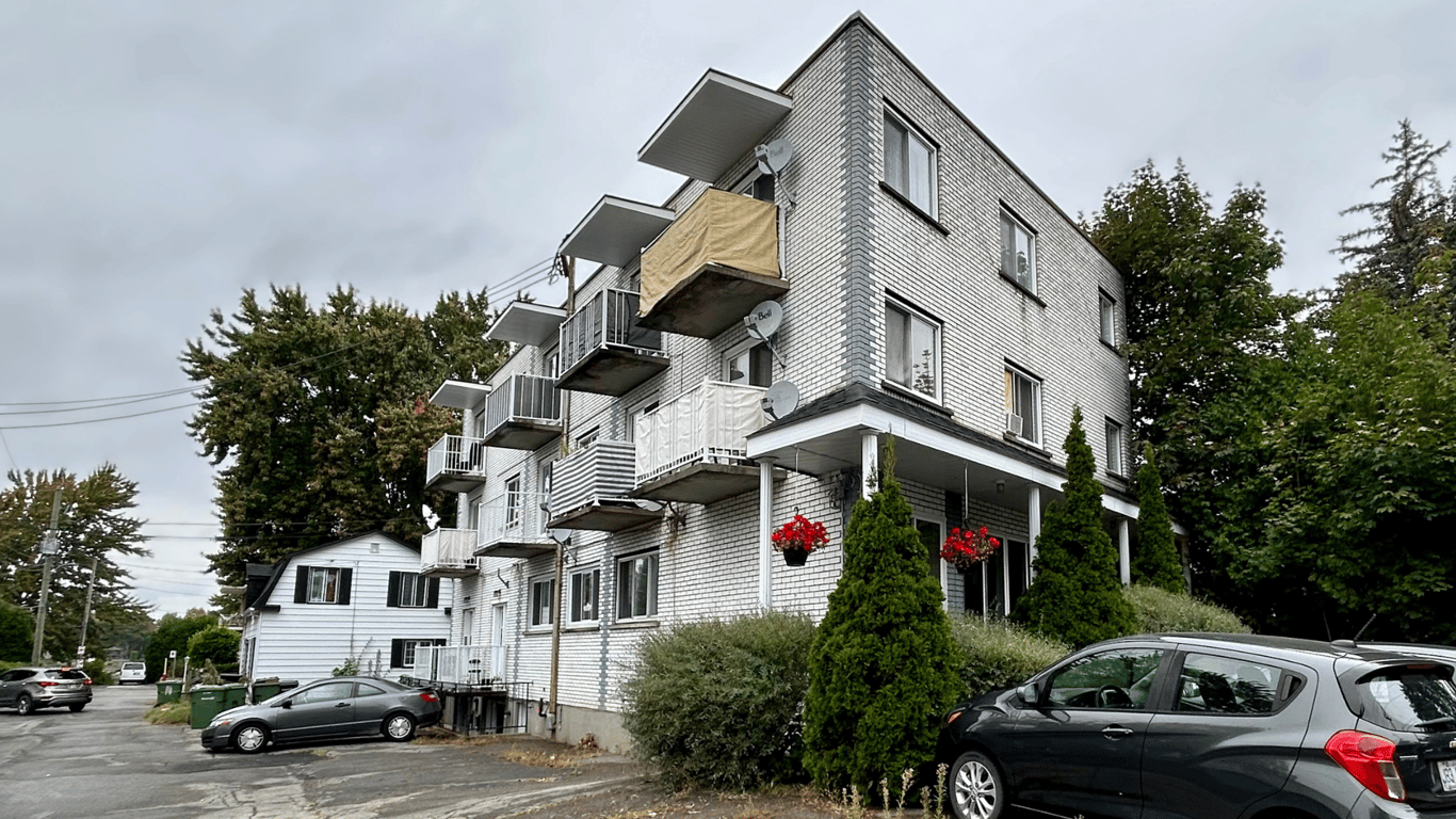 16205 - 16211 Gouin Ouest | PMML