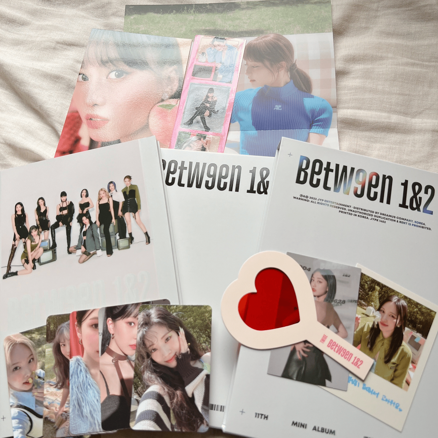 Twice Mini 11 BETWEEN 1&2 aladin特典 | Buyandship Hong Kong