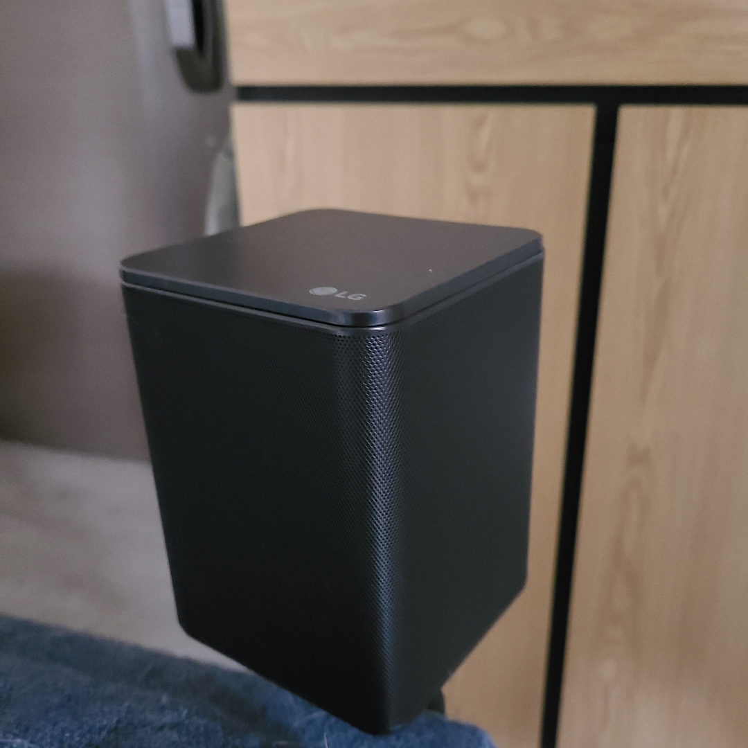 LG Rear Speaker | Buyandship Hong Kong