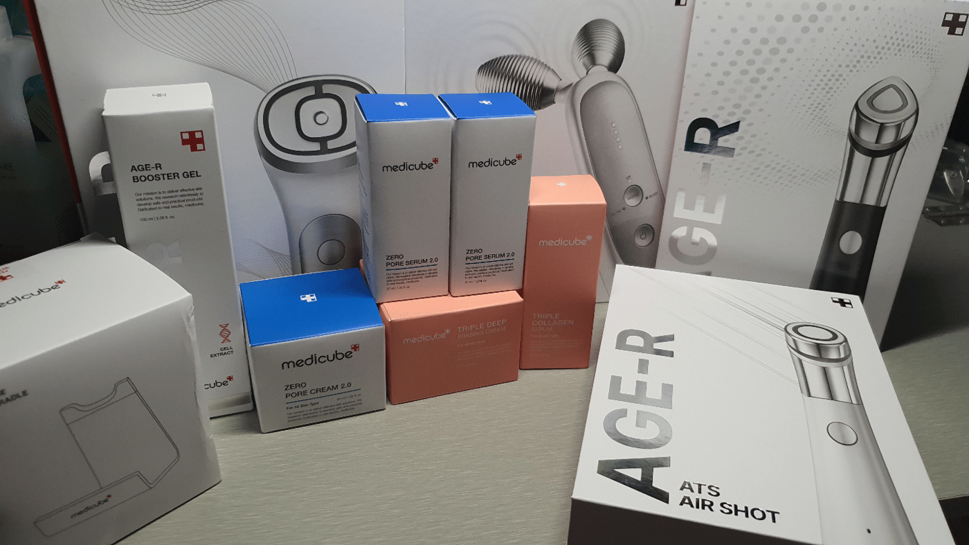 🇯🇵Medicube美顏機一套4部🌟 | Buyandship Hong Kong