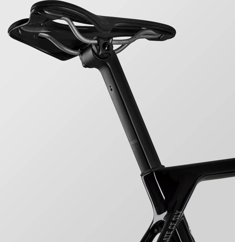 CANYON ULTIMATE CF SLX 8 DI2 C50 2025 - Test, Gewicht & Review