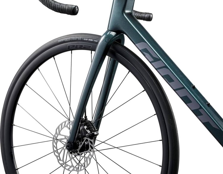 GIANT TCR ADVANCED 1 2025 - Review, Weight & Price