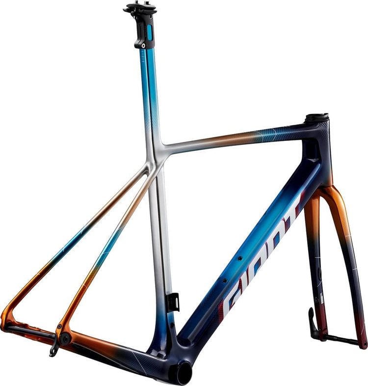 Test and review of the Road Bike Giant TCR Advanced SL Team Frameset ...