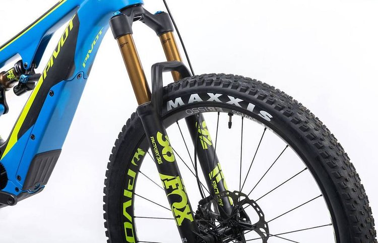 PIVOT SHUTTLE - Specs, Review, Test & Price