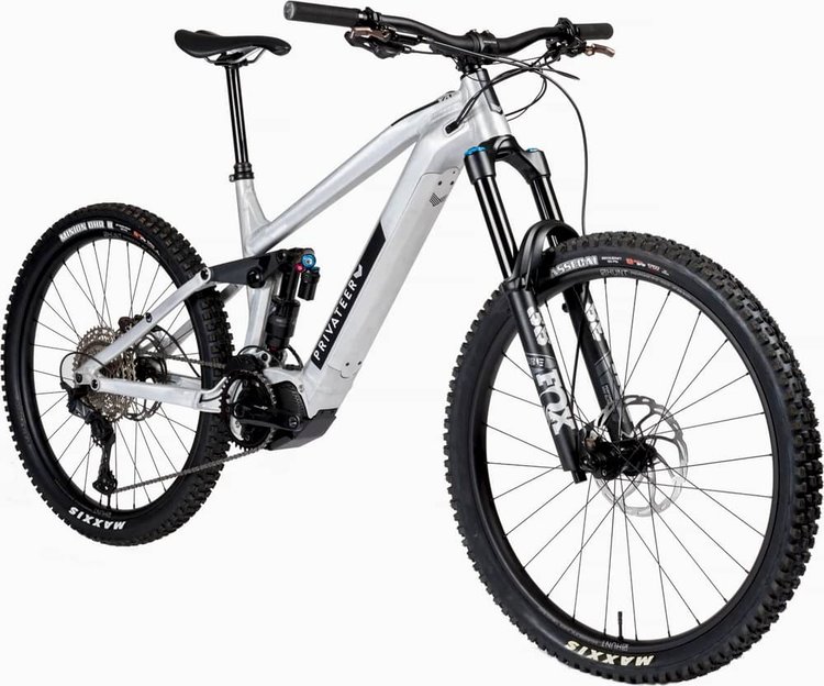 PRIVATEER E161 2023 - Test, Reviews & Prijs