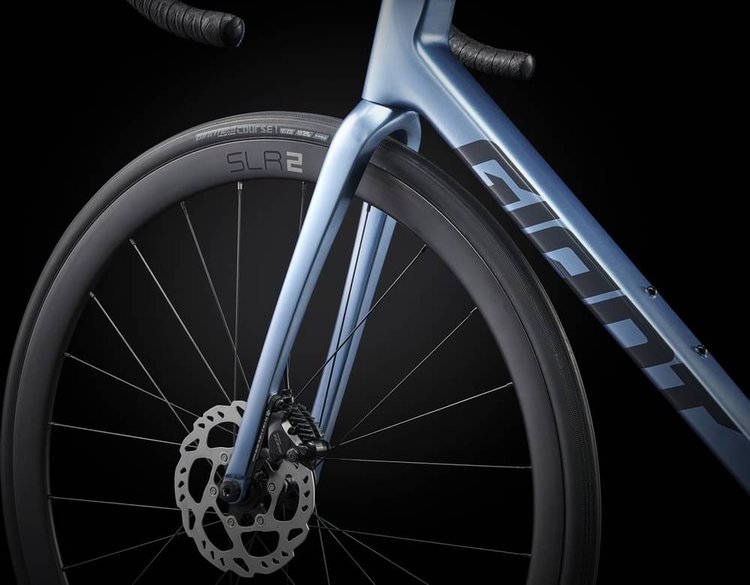 GIANT TCR ADVANCED 0 DI2 2025 - Review, Weight & Price