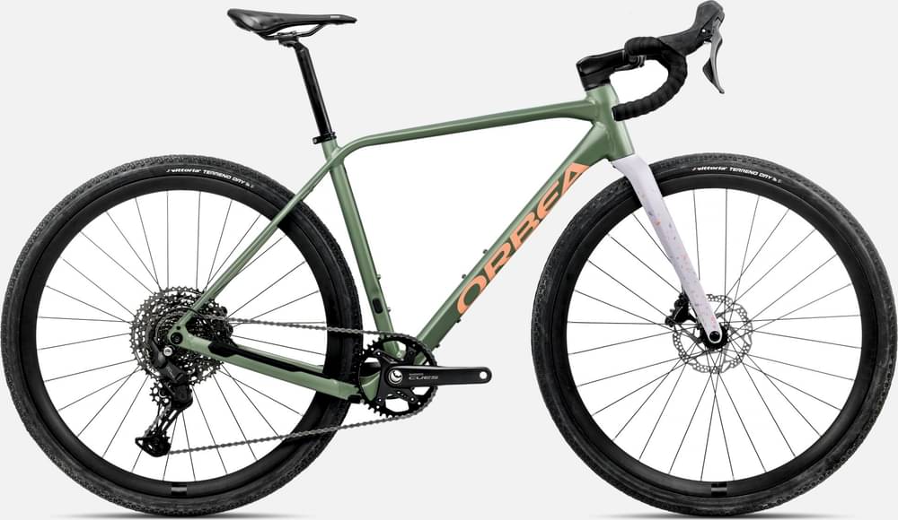 CUBE NUROAD RACE vs Orbea TERRA H45 1X: Gravel