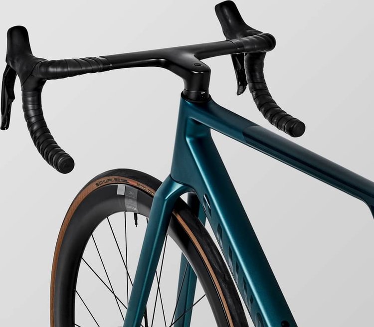 CANYON ULTIMATE CF SLX 8 DI2 2024 - Review, Weight & Price