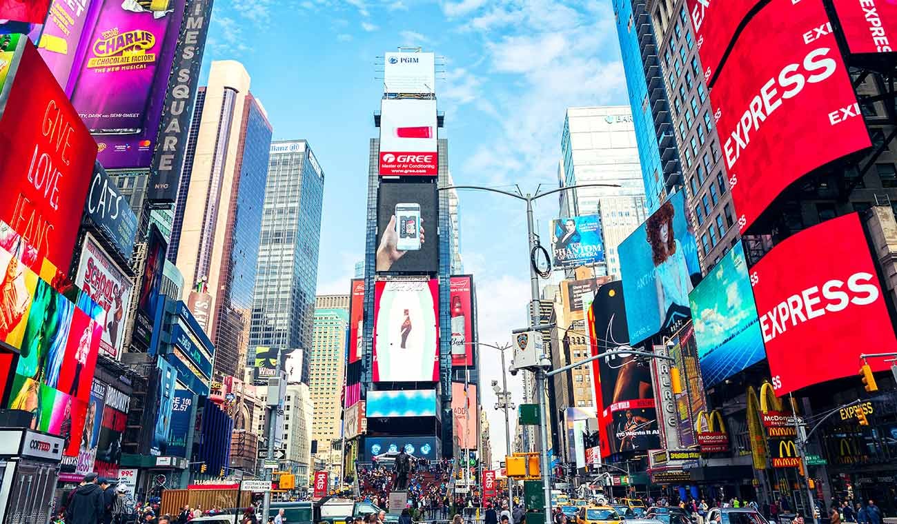 The Impact of Digital Billboards on Traditional Advertising