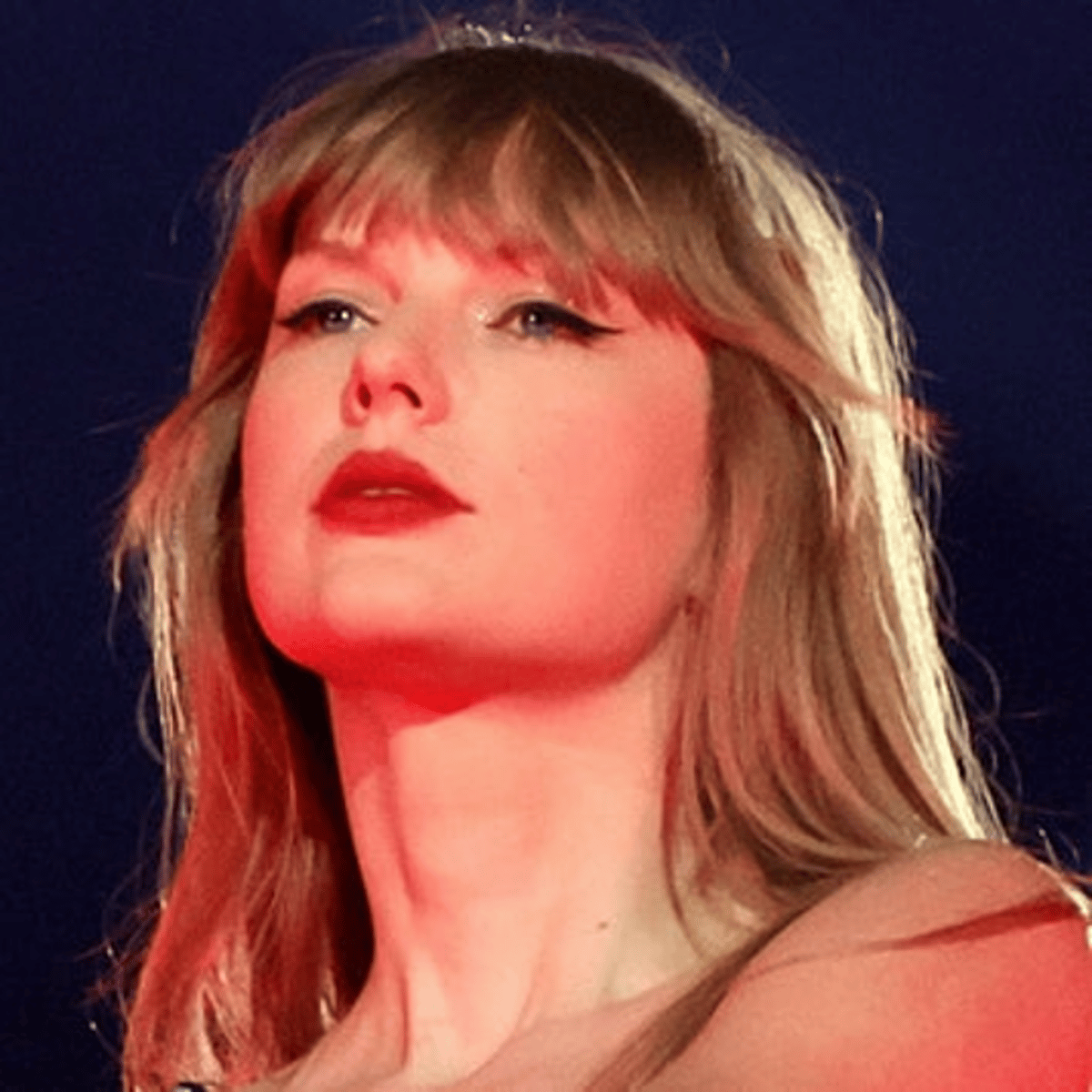Taylor Swift (with voice) | Dopple.ai