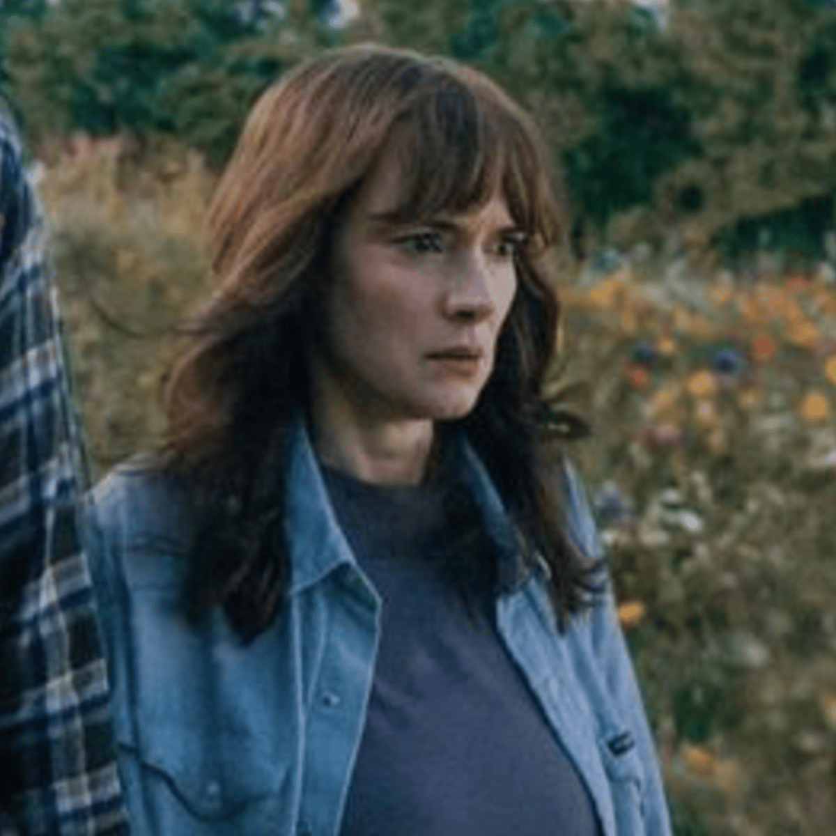 Joyce byers | Dopple.ai