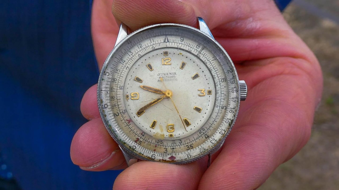 Appraisal: Juvenia Arithmo Calculator Watch, Ca. 1955 – WABE