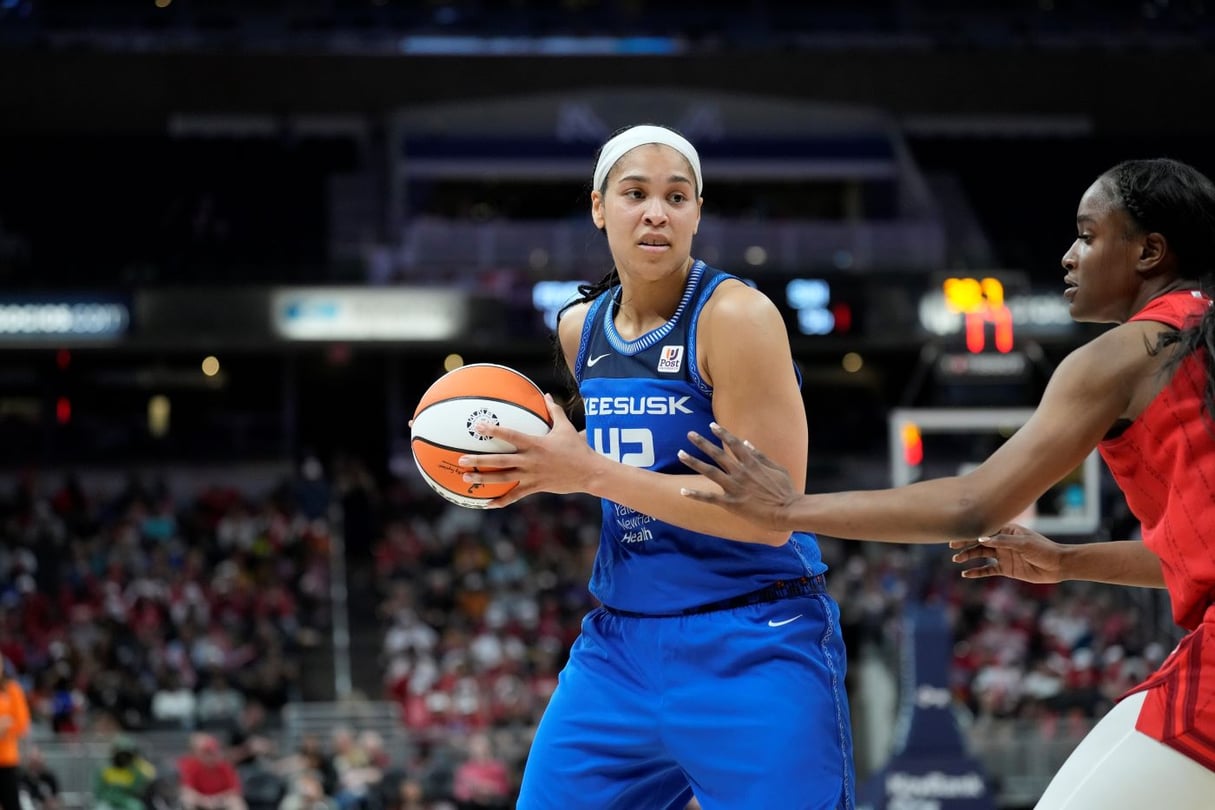 Free agent Brionna Jones to sign with Atlanta Dream – WABE