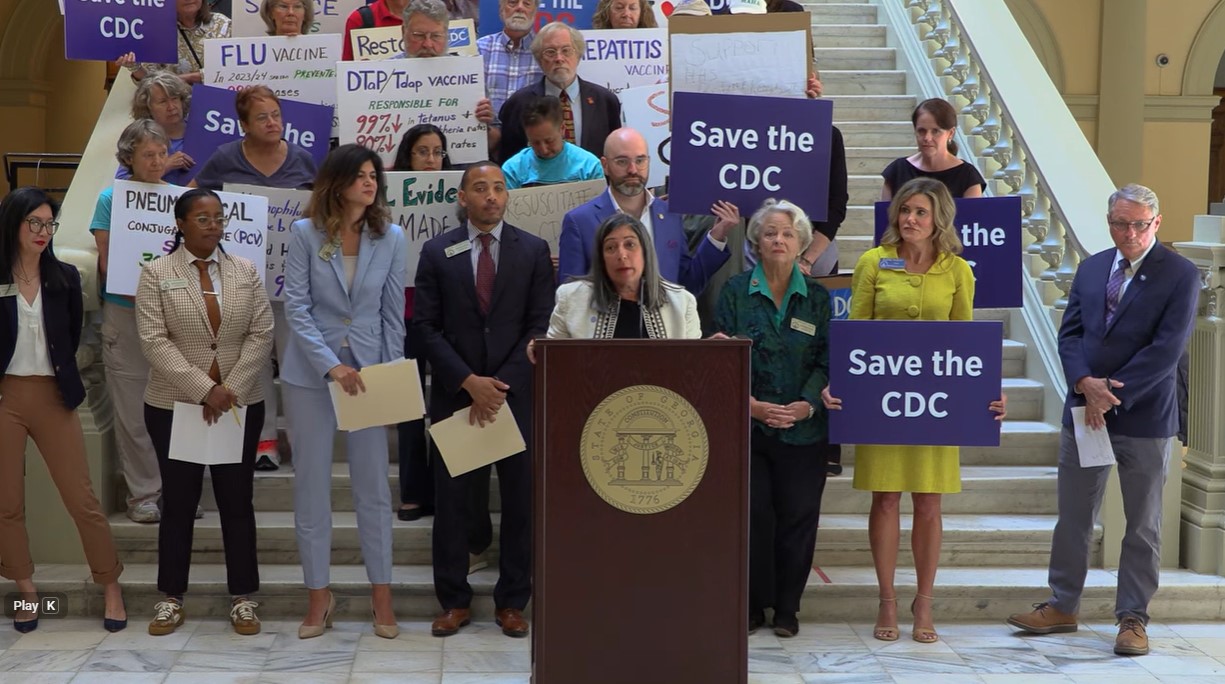 Former top CDC officials warn of public health threat as Trump ...