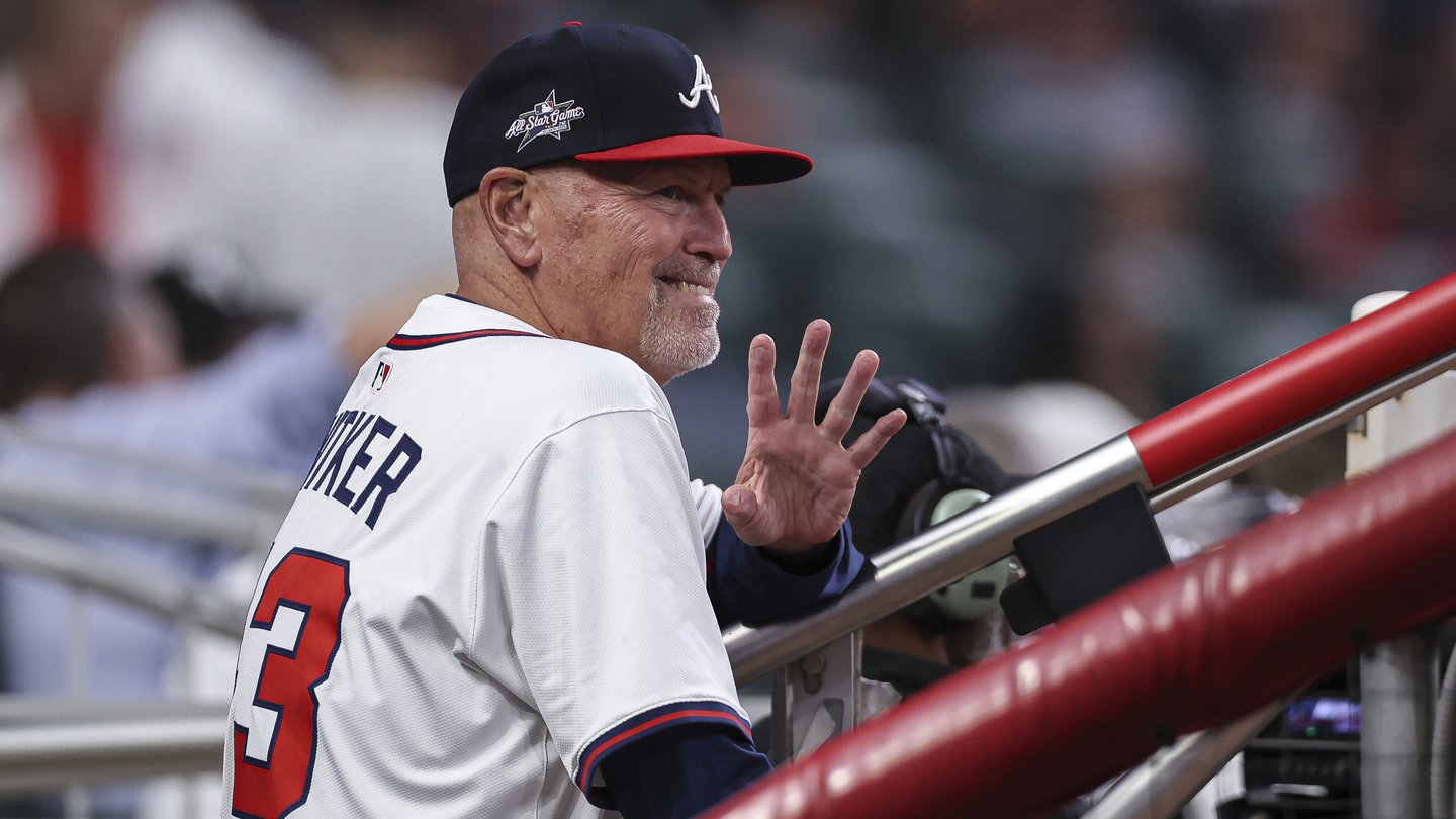 Brian Snitker out as Atlanta Braves manager – WABE
