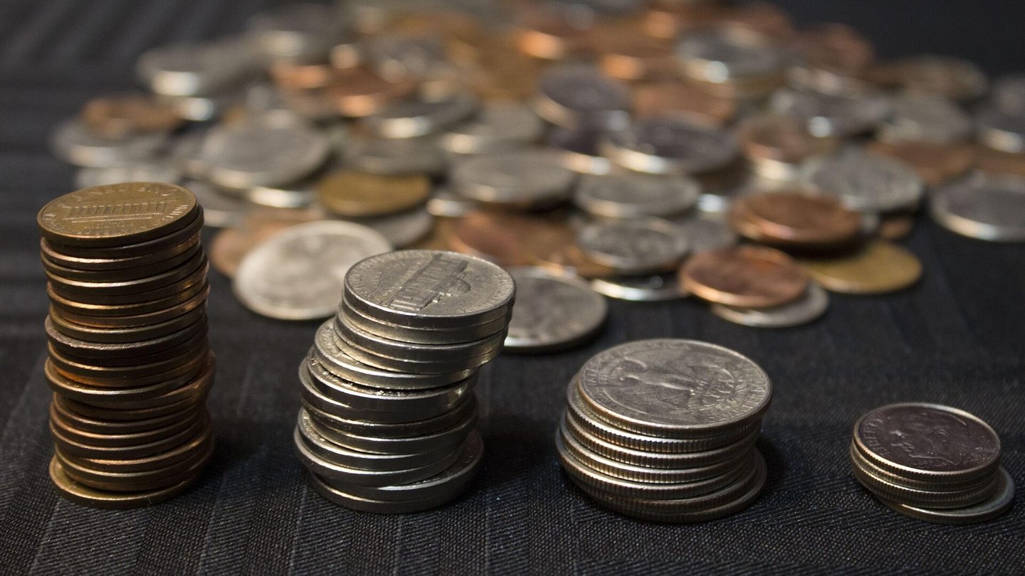 Georgia passes bill to round cash purchases to the nearest nickel – WABE