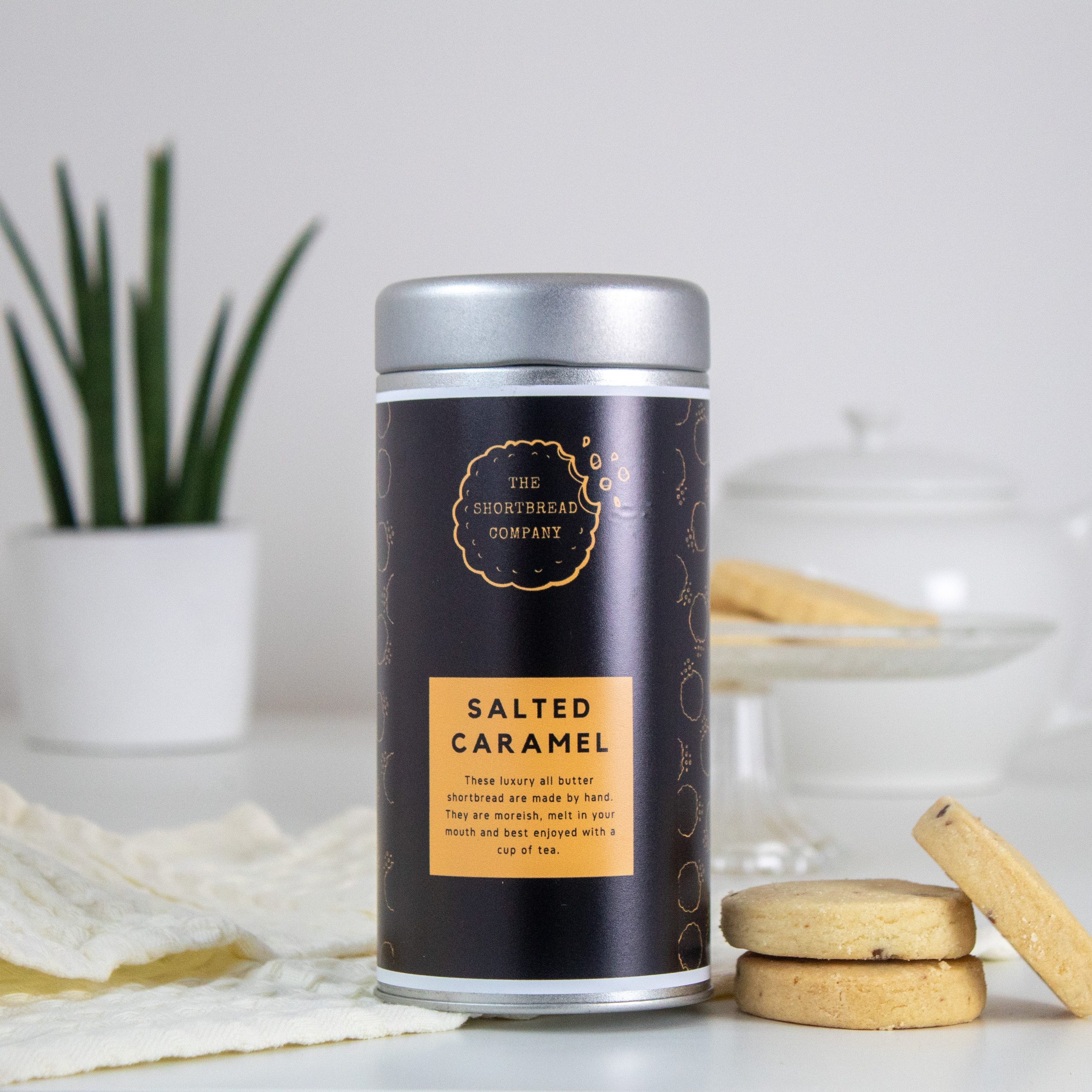 Luxury Salted Caramel Shortbread | Wakuda
