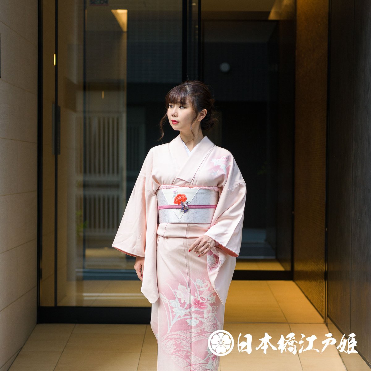 新品 京友禅 落款 着物 正絹 高い 仕付け糸付 作家物“春の流れ 新品 京友禅 落款 着物 正絹 高い 仕付け糸付 作家物“春の流れ