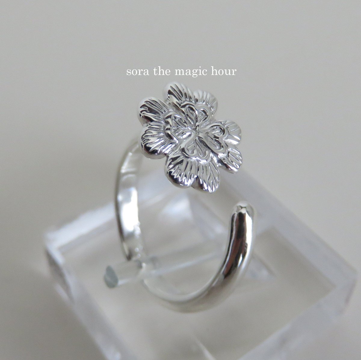 四つ葉のクローバーのフリーリング Four-leaf clover silver 925 四つ葉のクローバーのフリーリング Four-leaf clover silver 925