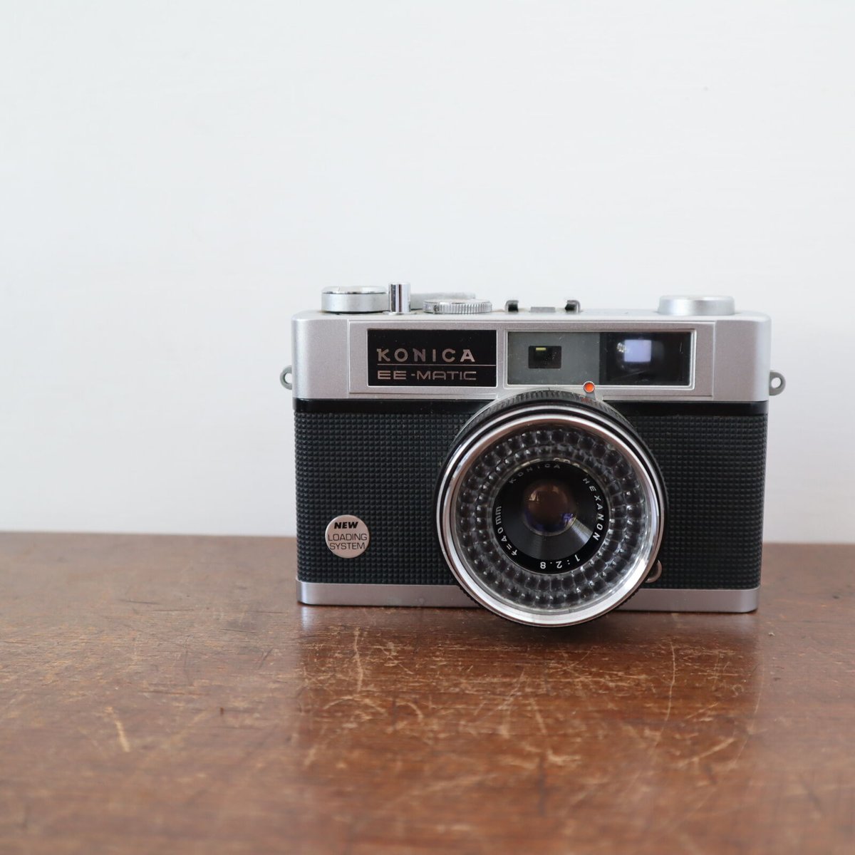 レンズがかわいい KONICA EE-MATIC Deluxe ヴィンテージカメラ レンズがかわいい KONICA EE-MATIC Deluxe ヴィンテージカメラ