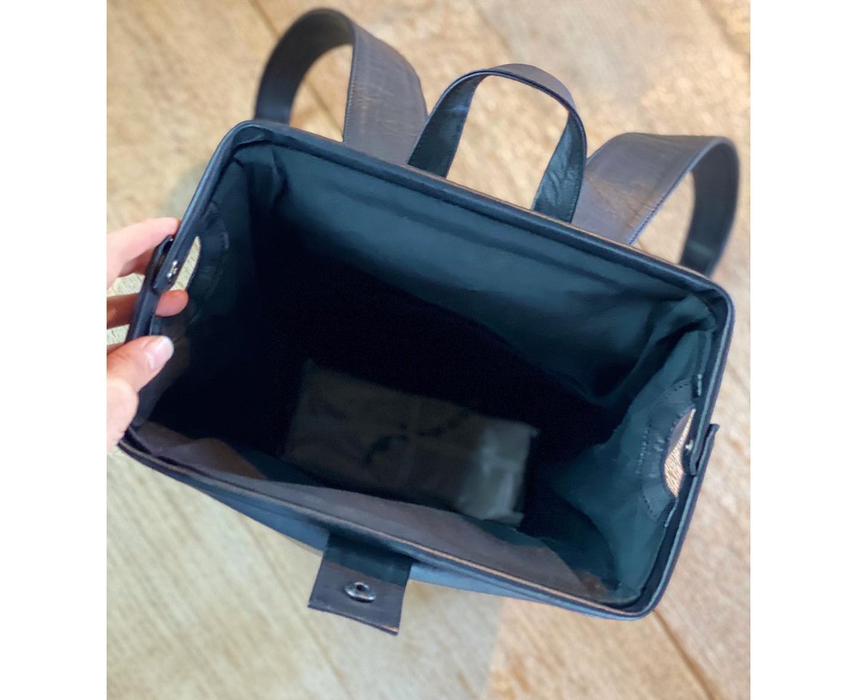 UNISEX CHICSAC | tachinochie UNISEX CHICSAC | tachinochie