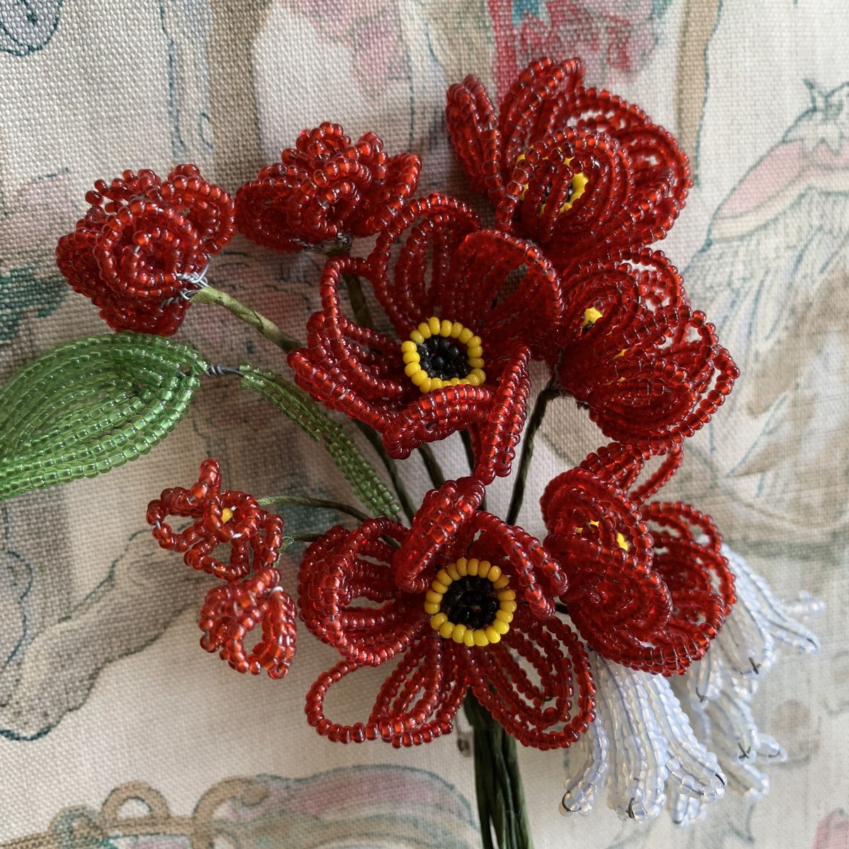 アンティークビーズフラワーredB | Sugri Official Online Store