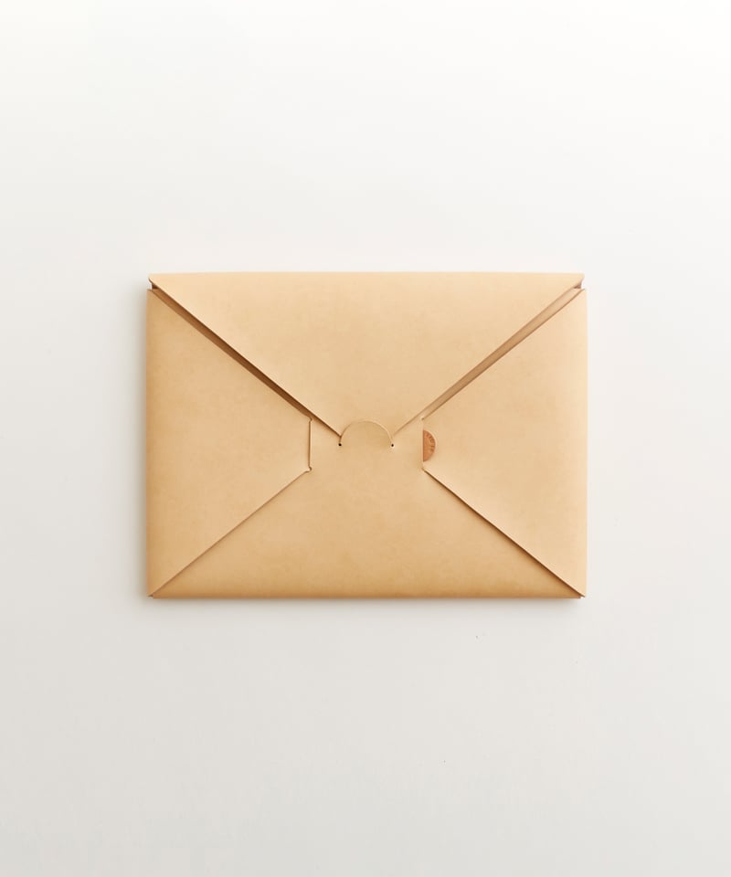 SEAMLESS CLUTCH BAG-M ( BLACK / NUDE ) | i ro s SEAMLESS CLUTCH BAG-M ( BLACK / NUDE ) | i ro s