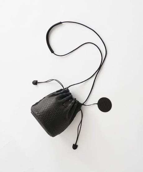 "net" bucket mini bag ( BLACK ) | i ro se Offi...