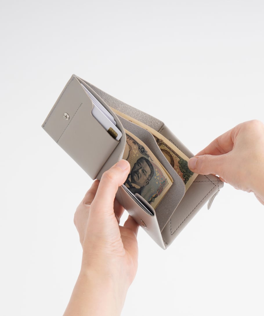 SLANT SHORT WALLET ( 3 colors ) | i ro se Offi...