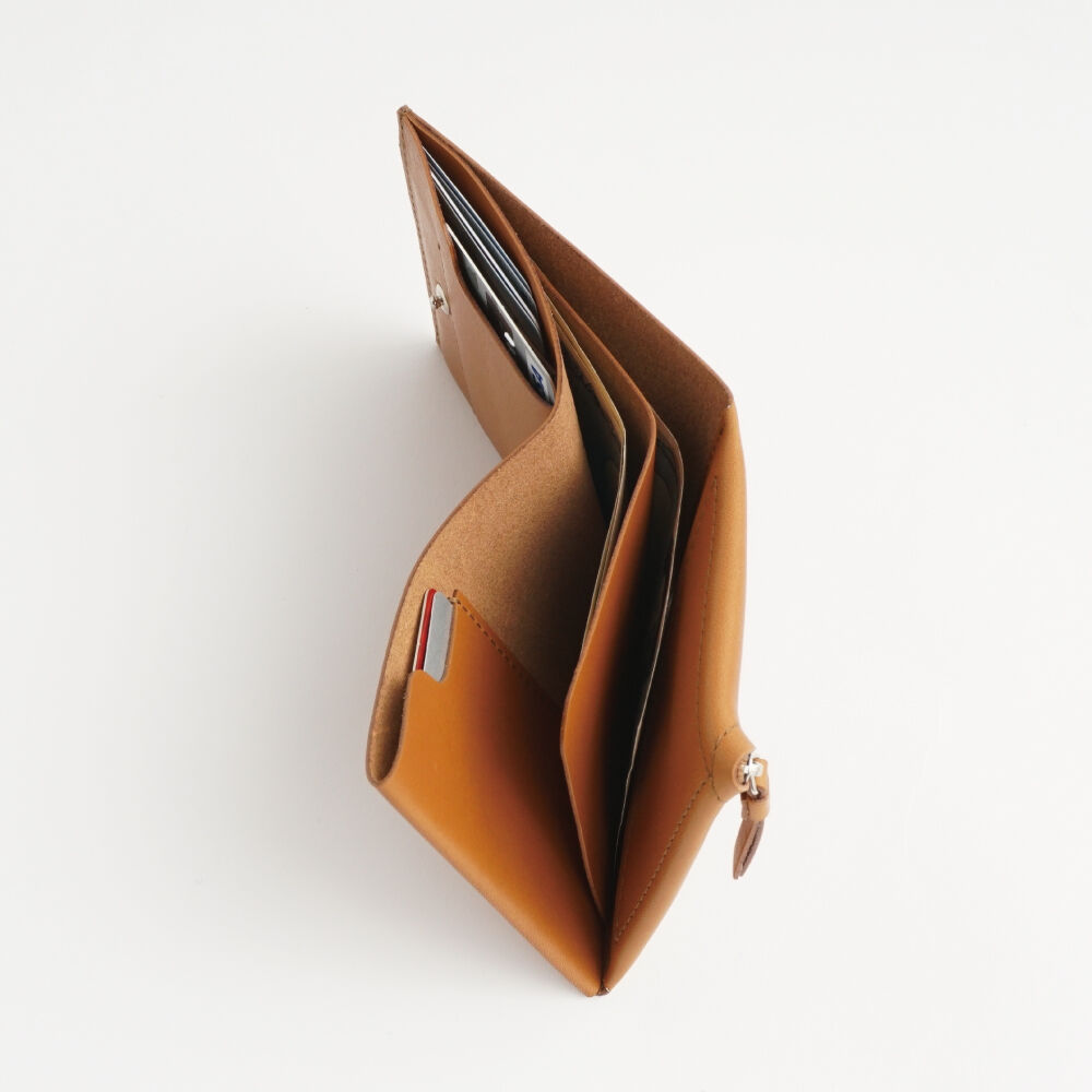 SLANT SHORT WALLET ( 3 colors ) | i ro se Offi...